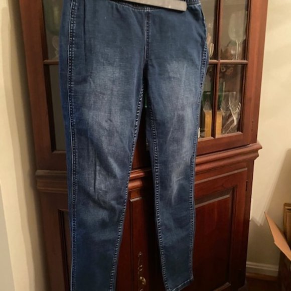 CAbi | Jeans | Cabi Straight Leg Jeans | Poshmark
